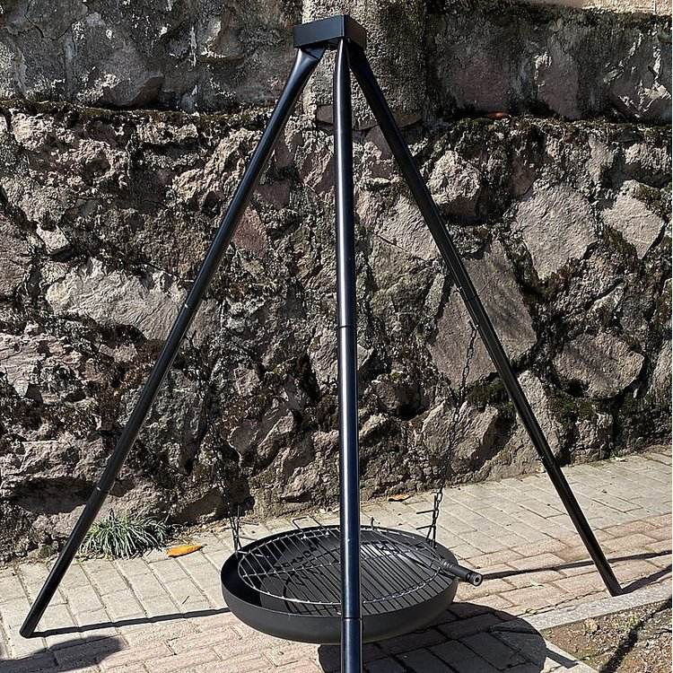 Outdoor BBQ Grills Hanging Tripod Fire Pits-Wuyi Qixing Machinery ...